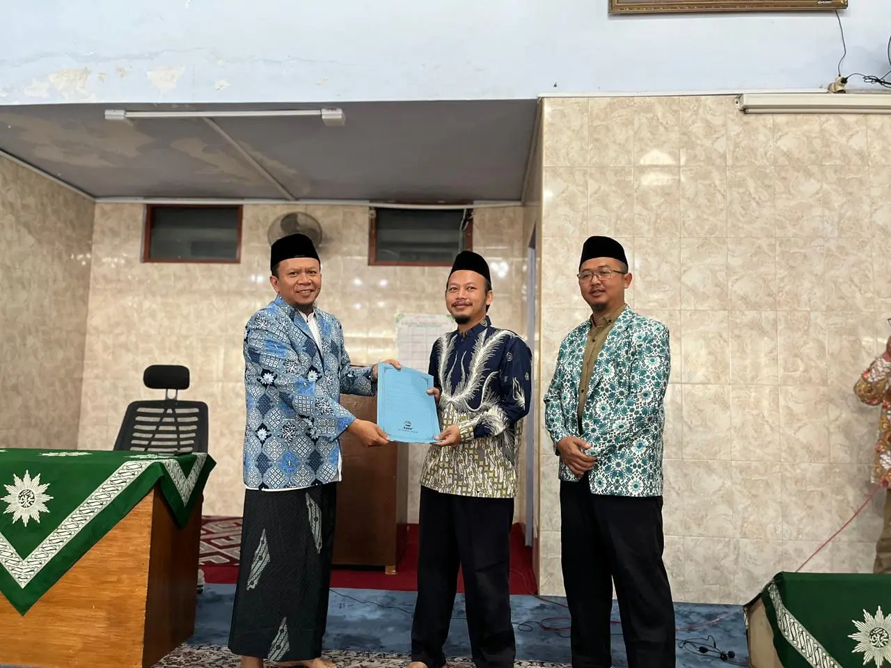 PDM Temanggung Serahkan SK Imam Masjid Ar-Rahmah Kranggan, Harapkan ...