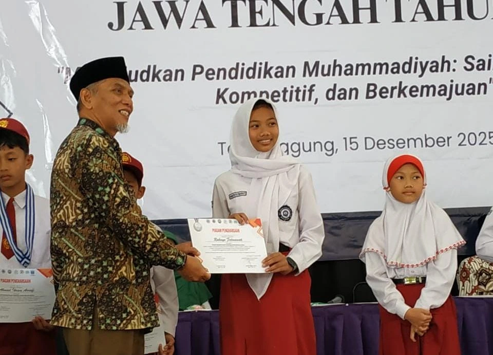 Torehan Emas dan Perak: Siswa MI Muhammadiyah Baledu Bersinar di ...